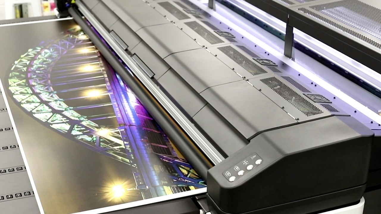 Meet our HP Latex R2000 Direct to Media Printer | Printed.com Blog